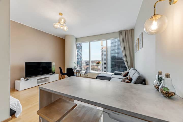 High-rise Studio Apartment In Tallinn City Center - Tallinn