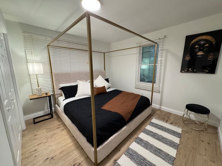 Chic & Airy Home W/ Enchanting Patio, Pets Ok - Greer, SC