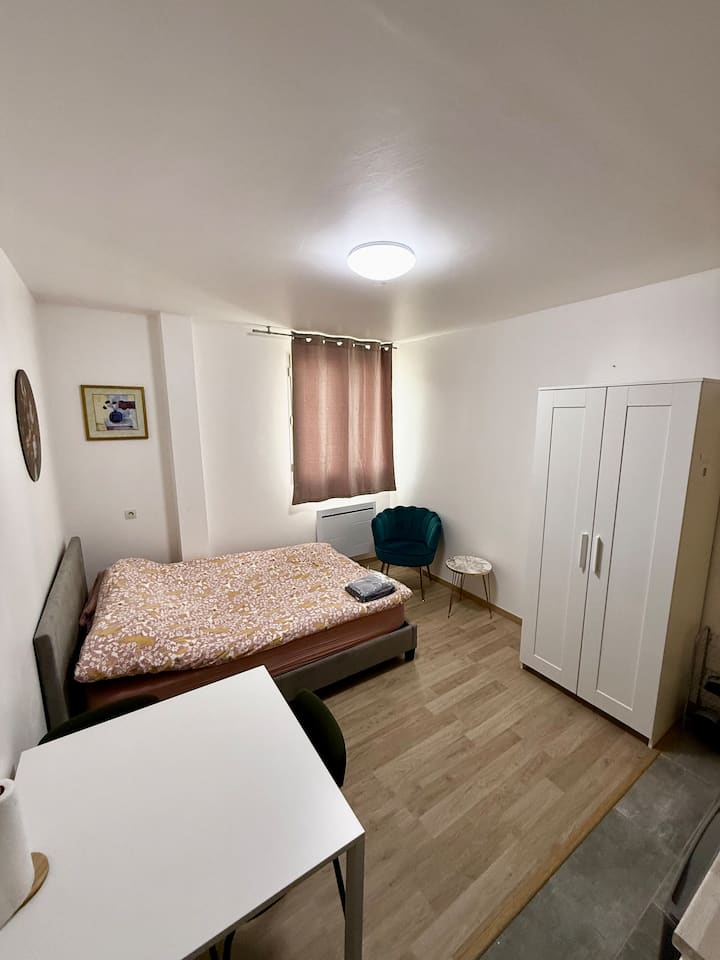 (7) Studio Cosy Proche Du Métro Et De Paris - ibis Paris Pantin Eglise