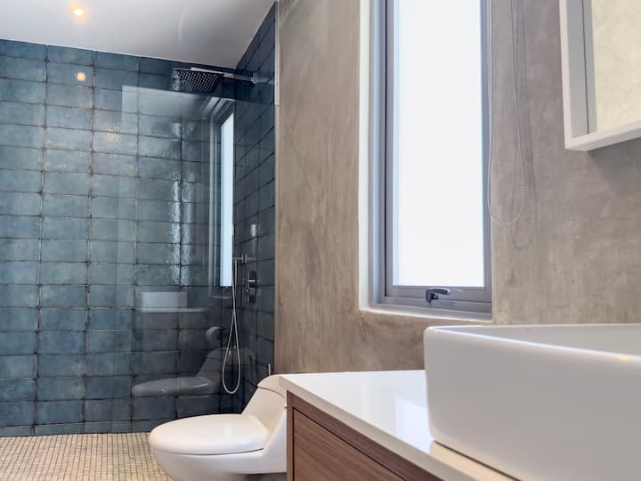 Safe & Stylish Apt · Parking + A/c - Ponce