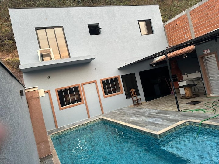 Aluga Se Para Finais De Semana. - Atibaia