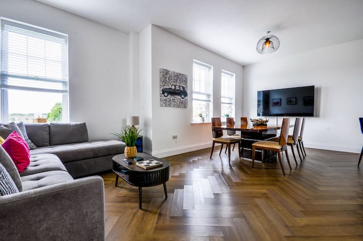 Golden Triangle Stay For Professionals - Northampton, UK