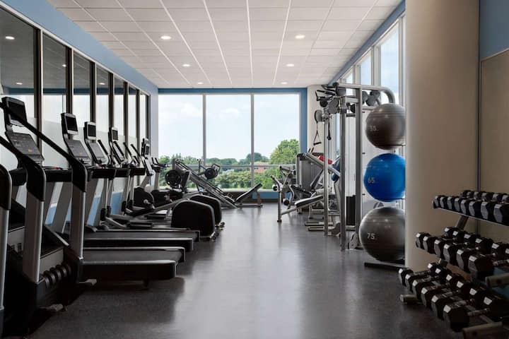 Wyndham Fallsview | 2 Queen | Game Room | 2 Units - Niagara Falls