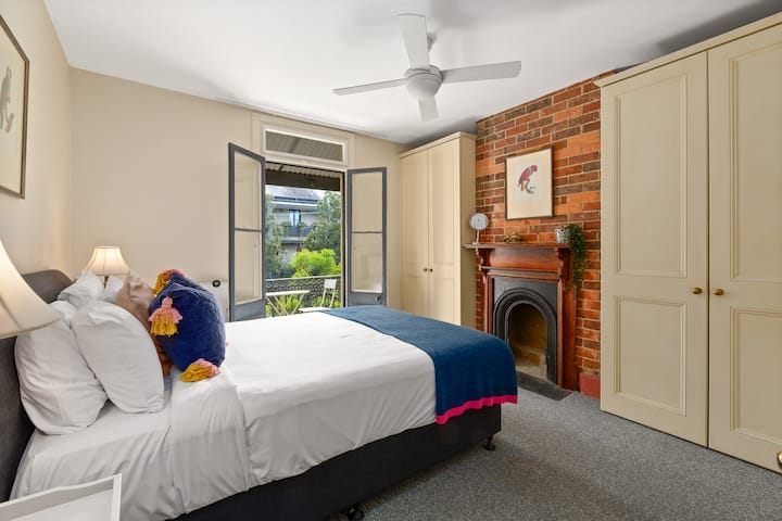 Rozelle Terrace—heritage Charm Near The Foreshore - Ryde