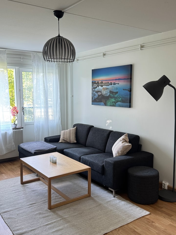 Mysig Och Ljus Lägenhet Med Fransk Balkong - Söderköping