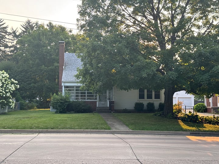 Oma’s House - Urbana, IL