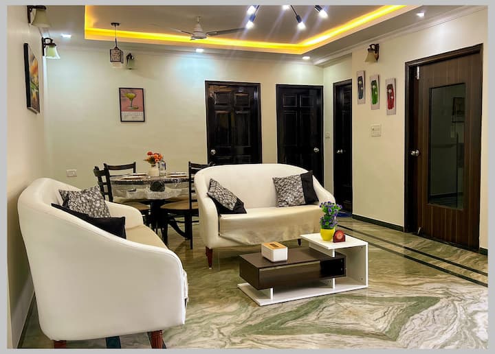 Casa Bento 202
200mbps Wfh
Pool
Private Parking - Goa