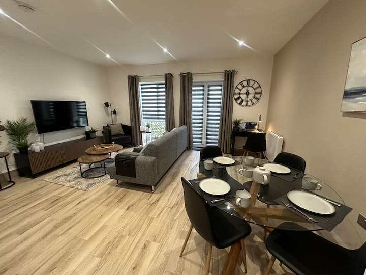 Modern Two Bed Apartment In The Heart Of Athlone - Athlone