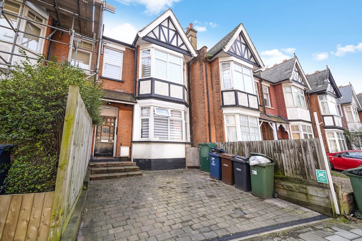 Harrow Central 5 Studio Unit Block - Watford