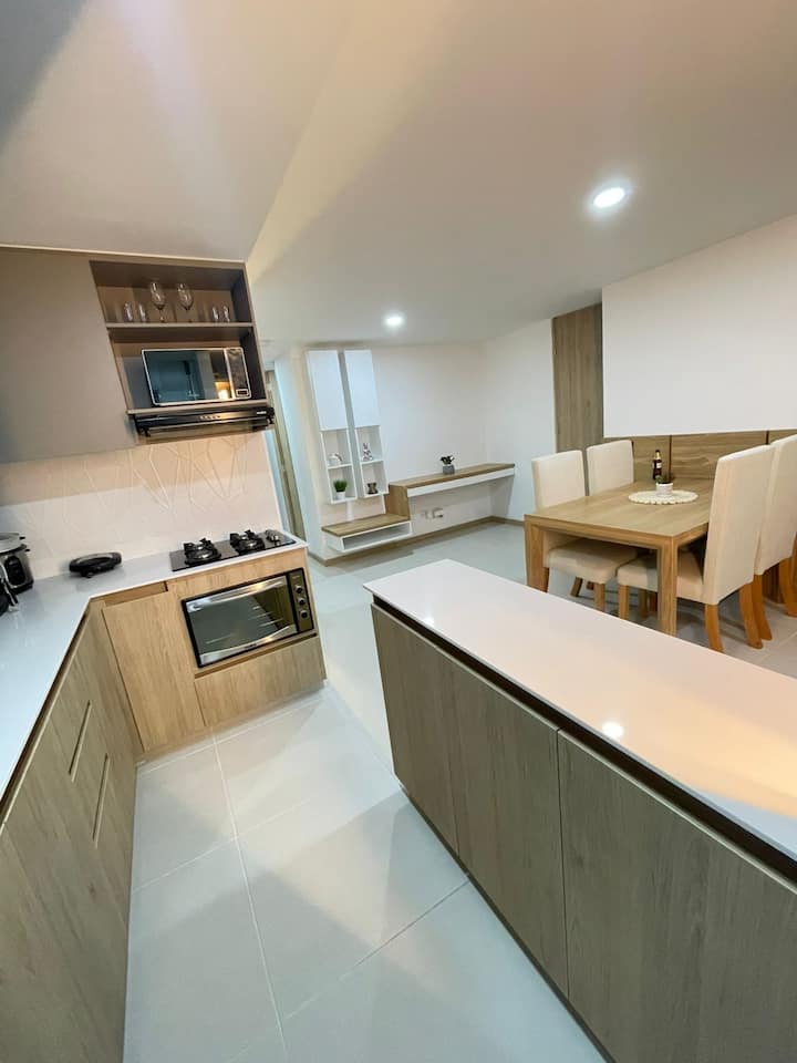 Exclusivo Apartamento De Lujo. - Sabaneta