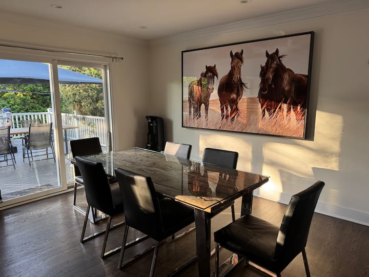 Modern Jericho 3br Top Floor, Walk To Everything - Westbury, NY