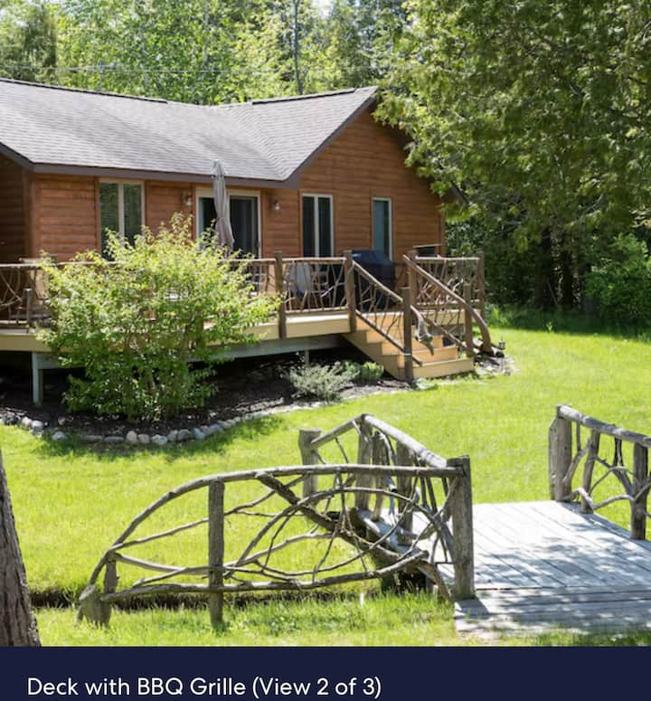 Cabin On Indian River Between Burt & Mullet Lake! - Indian River, MI