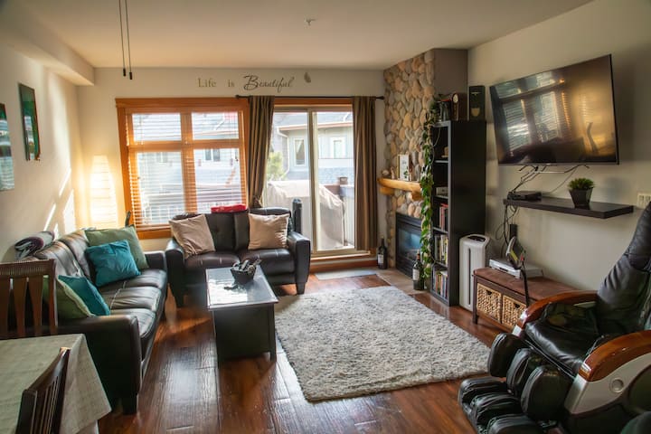Mountain Oasis-home Away From Home - Canmore
