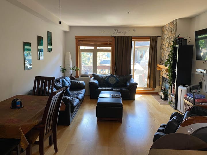 Mountain Oasis-home Away From Home - Canmore