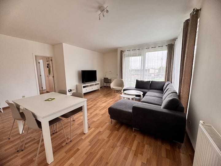 Urban Oasis – Balcony & Freeparking In Brussels - Anderlecht