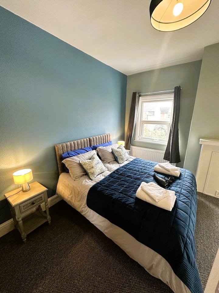 Spacious Work-stay Home In Central Stafford - Stafford, UK