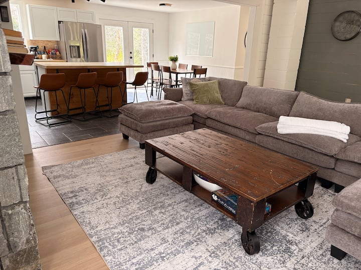Welcome To Your New All Season Oasis - Minot, ME