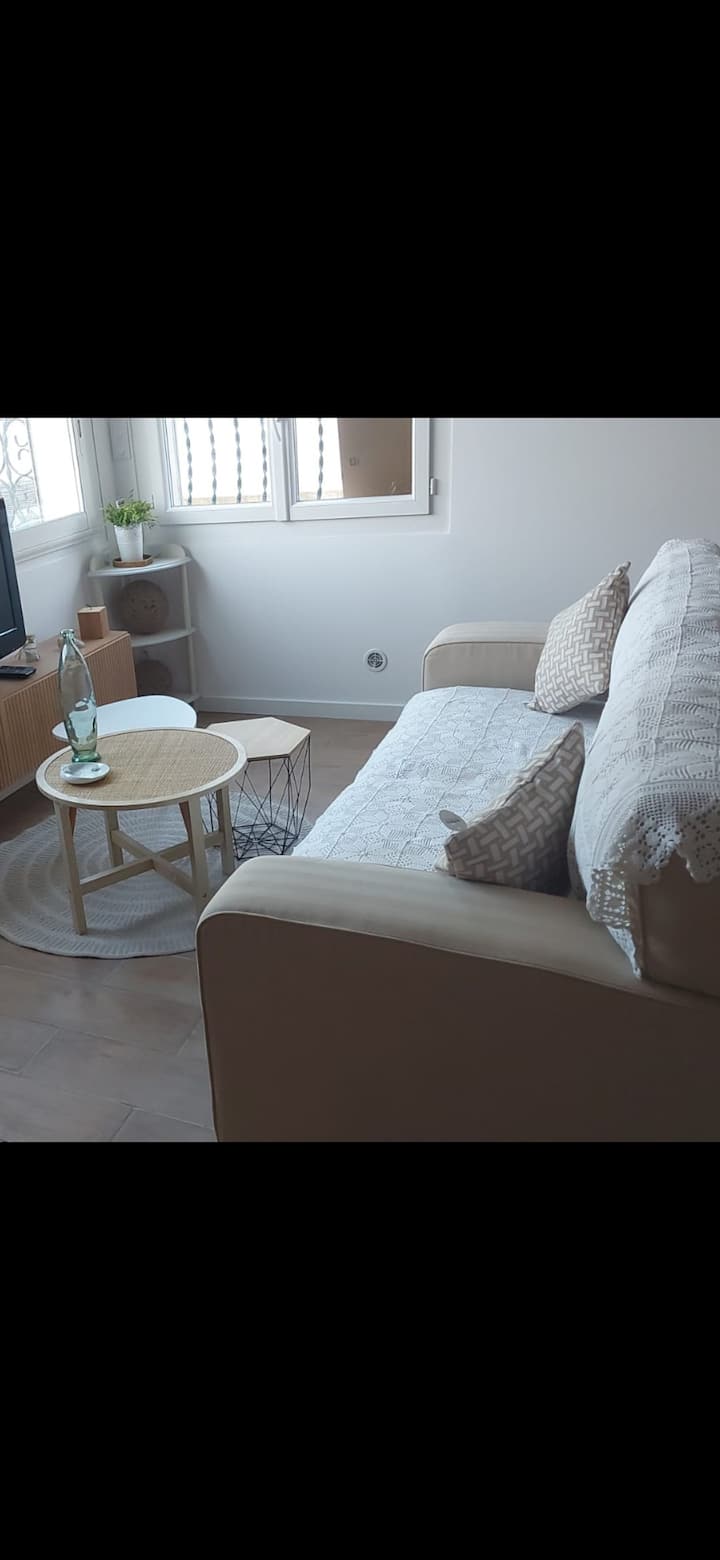 Studio à Louer En Rez-de-chaussée - La Ciotat