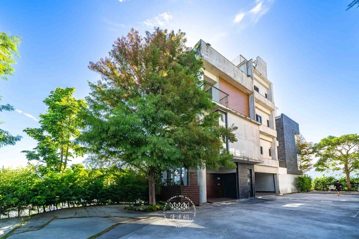 禾晴Villa私人包棟別墅：ktv、電動麻將、烤肉、戲水池、遊戲及飛鏢機、腳踏車 自在氛圍 環境優美 - 礁溪鄉