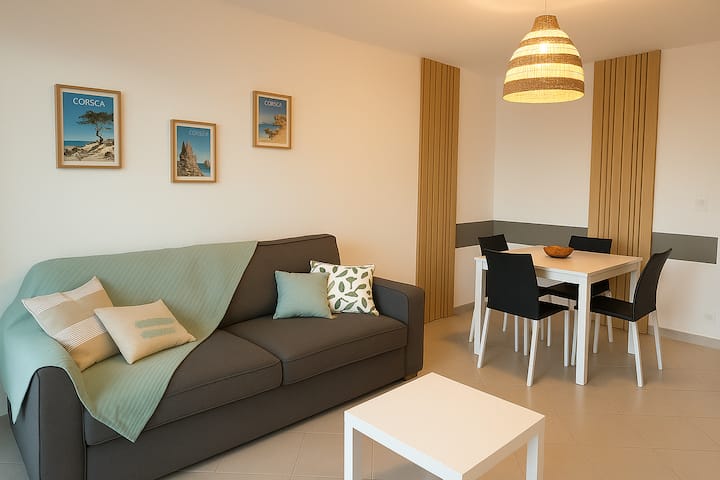 T2 Climatisé - Terrasse - Proche Plage, Centre - Calvi