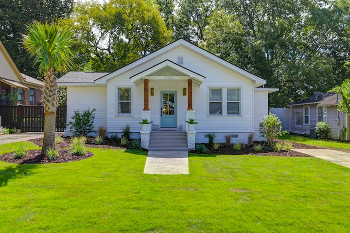 The Sabal | 3br/3ba W/ Hot Tub & Fire Pit - 哥倫比亞
