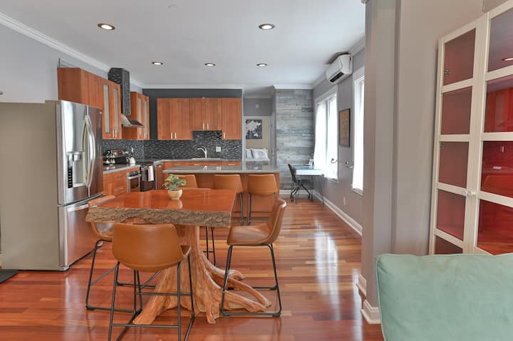 Riverfront 1br Penthouse W/ River Views - Harrisburg, PA