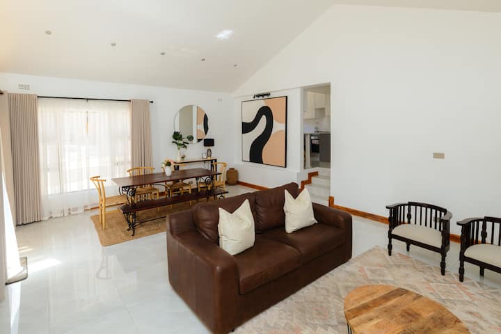 Family Friendly Cluster House In Monavale Harare - Zimbabwe