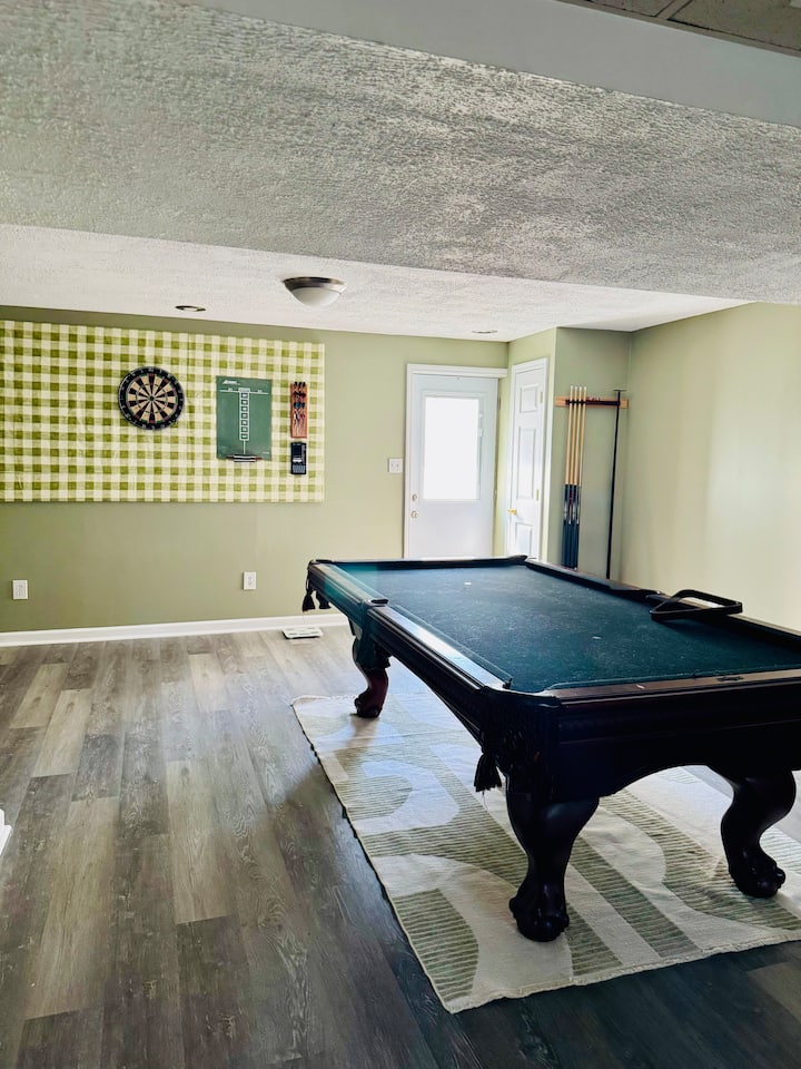 Home In Glen Burnie | Near Water | Bwi 15 Mins - Glen Burnie, MD