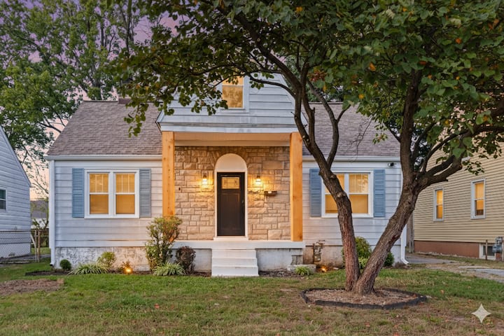 The Little Lou | 10 Mins To Airport | Sleeps 15 - Louisville