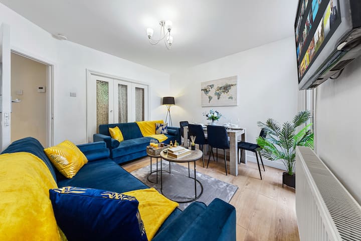 Watford | On Street Parking | Decamp Housing - Watford