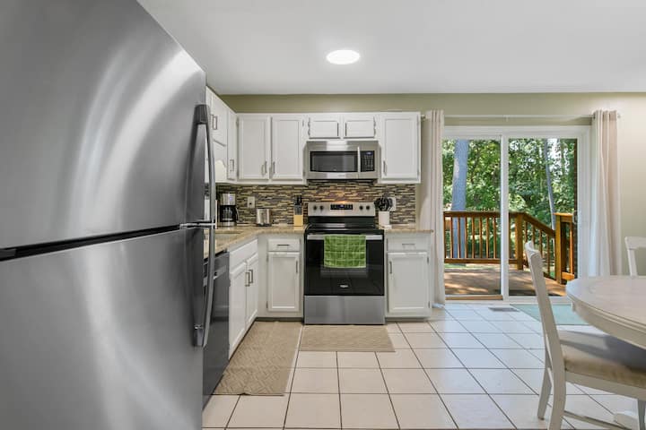 Updated 3/1 Home 5 Mins To Base - Fayetteville, NC