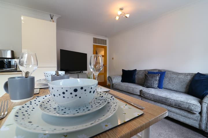 Cosy 1 Bed Flat In Central Ayr. Minutes From Train - Ayr, UK
