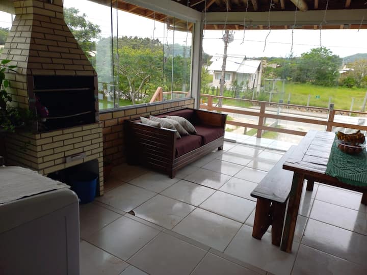 Casa Na Praia Do Rosa Para Até 15 Pessoas - Garopaba