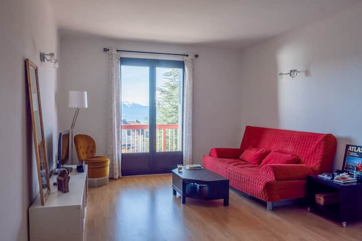 Appartement T3, Spacieux Et En Centre-ville - Font-Romeu-Odeillo-Via