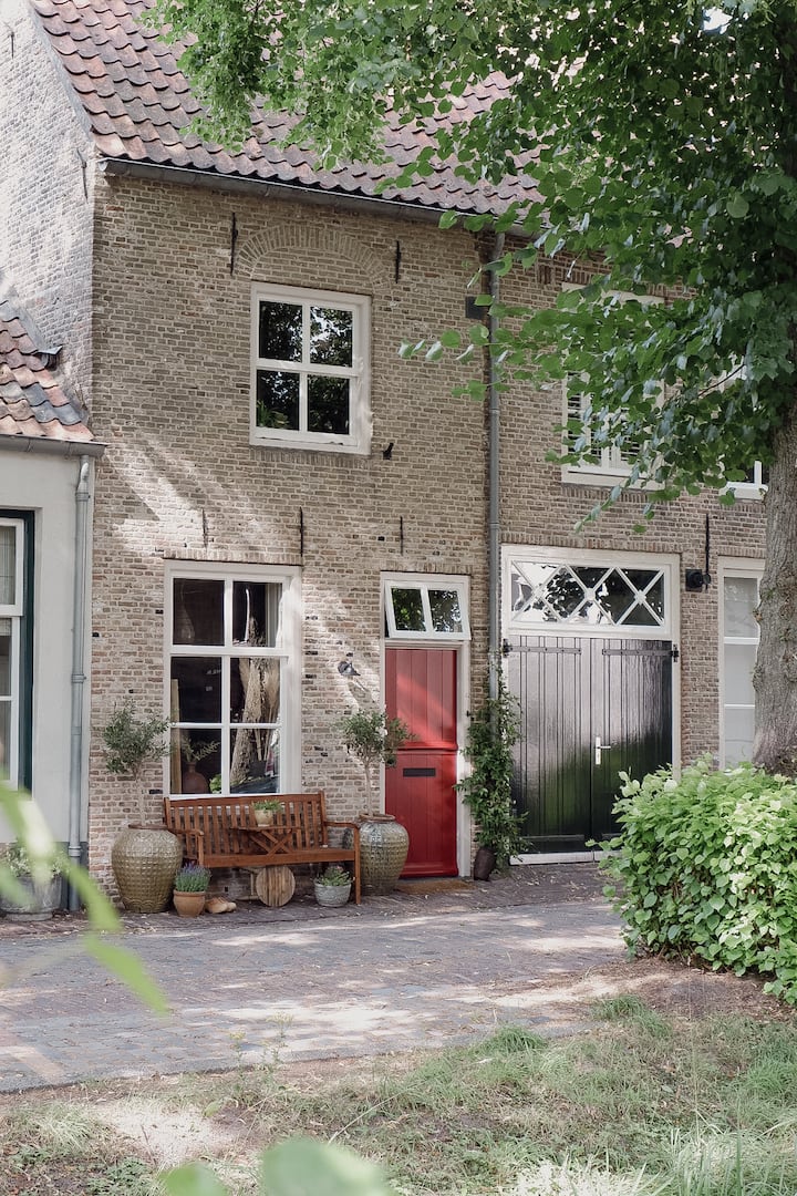 Bed And Breakfast Petit Kakelbont - Zaltbommel