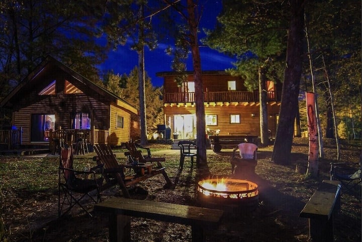 Lodge On River Near Pictured Rocks & Lake Superior - Au Train, MI