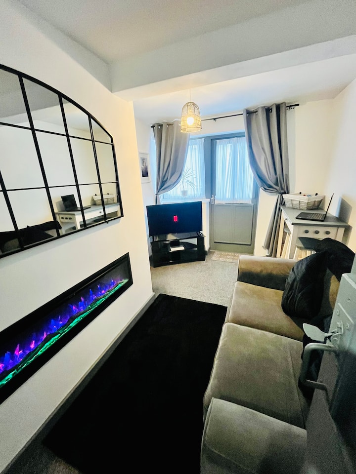 Archie’s Den - Beverley