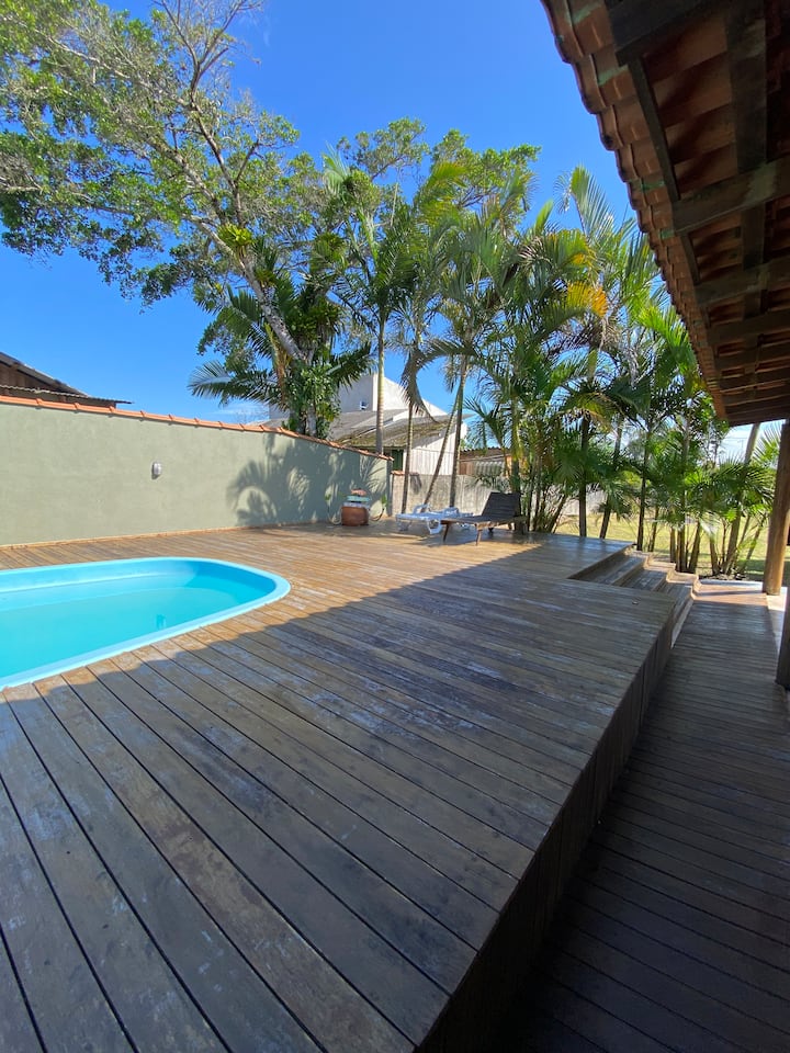 Casa Para Locação Em Matinhos 800 Mtrs Do Mar - Matinhos