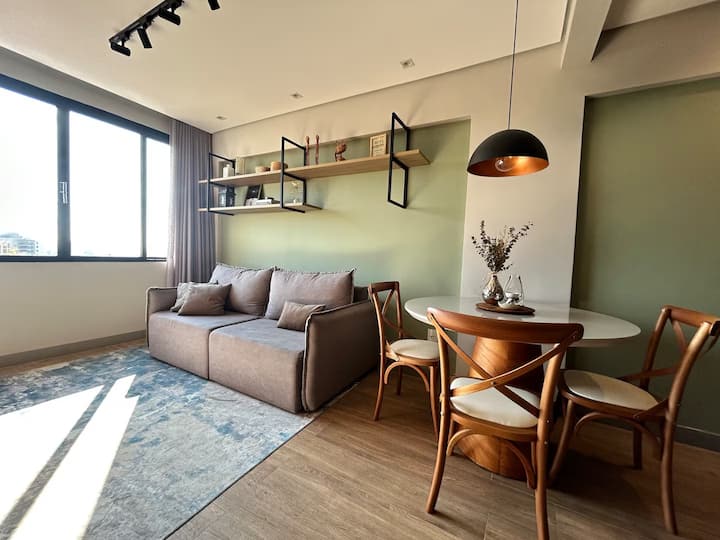 Apto Premium Cambuí – Home Office, Piscina & A/c! - Campinas