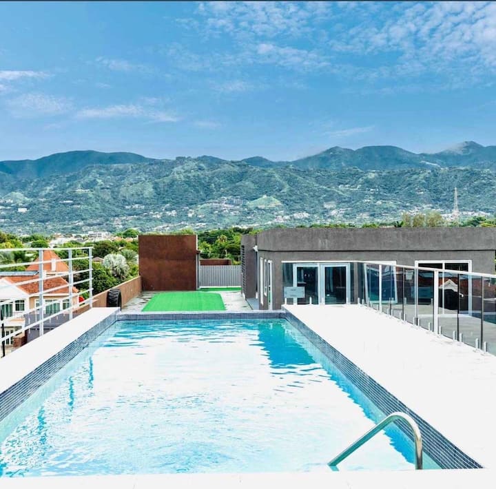 Amazing View 2bd|2bth Rooftop Pool/gym W 24/7 Sec - Kingston
