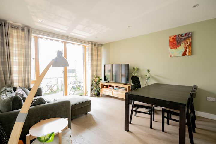 Shoreditch Private 1 Bedroom Flat With Balcony E2 - Londen