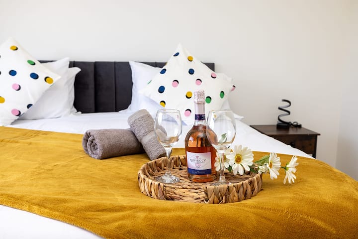 Contractors|insurance|freewifi|parking|family Stay - Surbiton