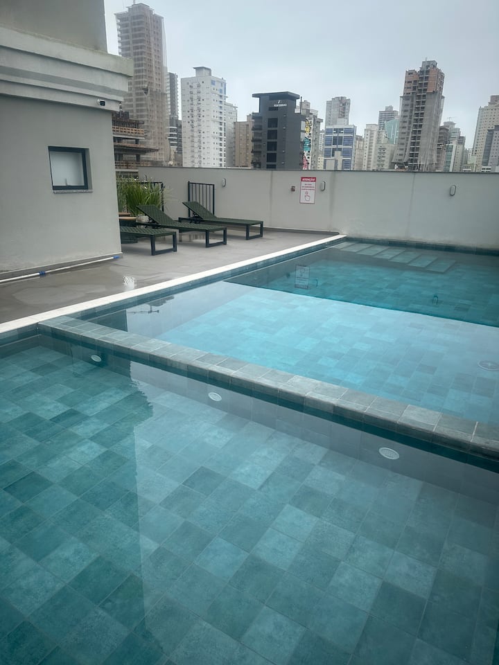 Ap Com áRea De Lazer/piscina/estacionamento. - Itapema