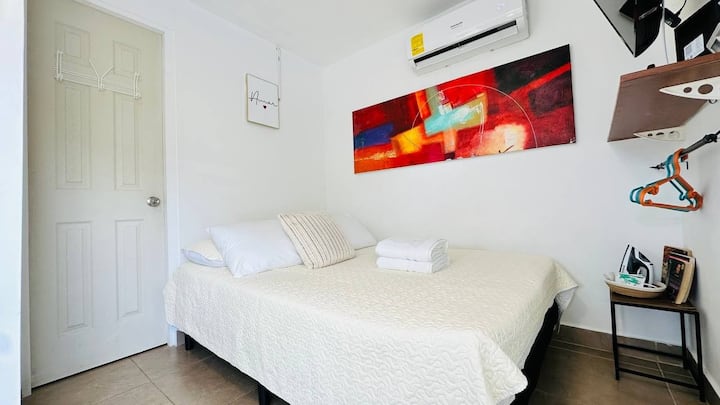 Studiomoderno+chanis+ Cerca De Costa Del Este - Panama City