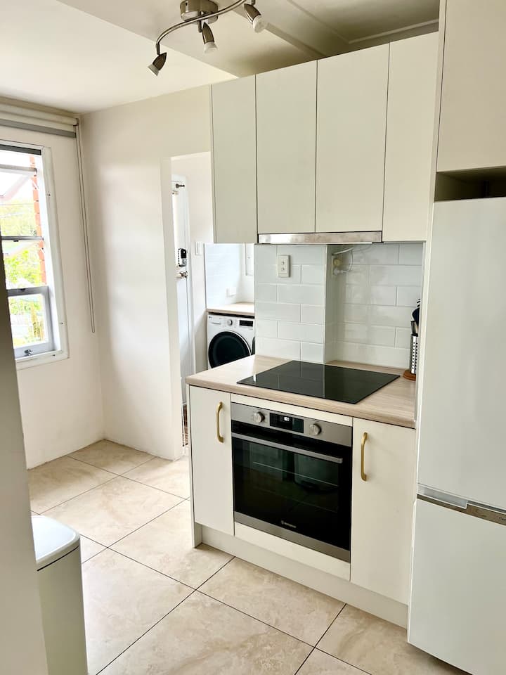 3 Palms - QSAC (Queensland Sport and Athletics Centre)