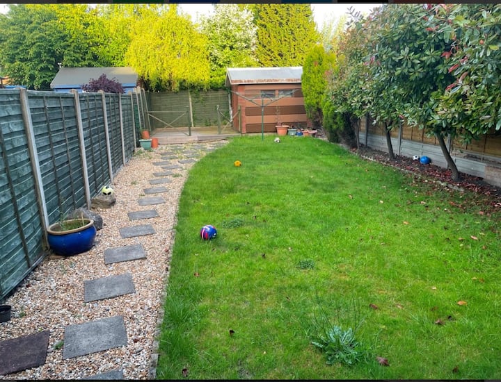 Modern & Spacious 3br House Bracknell - Berkshire - Bracknell