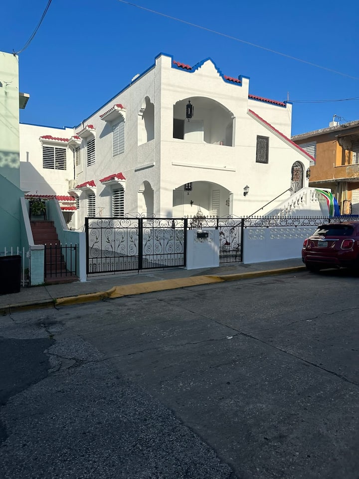 Coker Palace - Arecibo