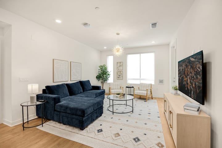 Ava | High Luxury 2br Condo In Irvine - Irvine, CA