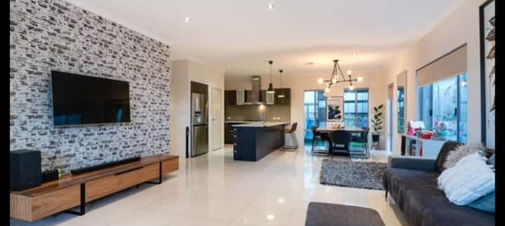 Big House In Melville - Mount Pleasant