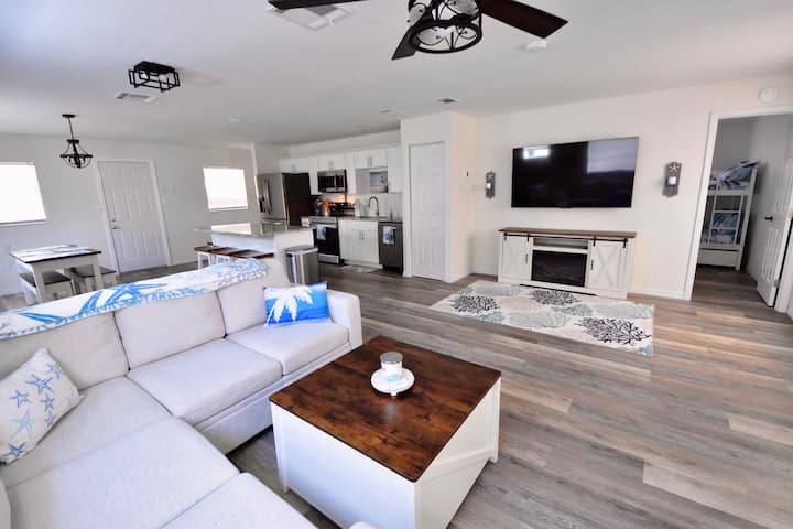Relax & Unwind At Newly Remodeled Triple Palms - Hernando Beach, FL